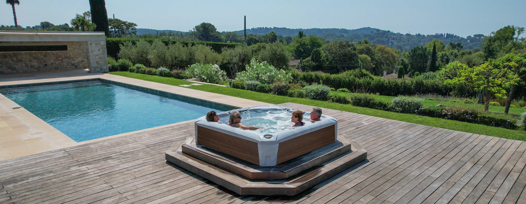 Rhodé spa : prices and info - Top-of-the-range Jacuzzi spa - 6 people